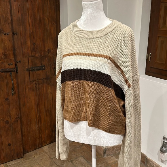 Garage | Sweaters | Light Short Sweater | Poshmark